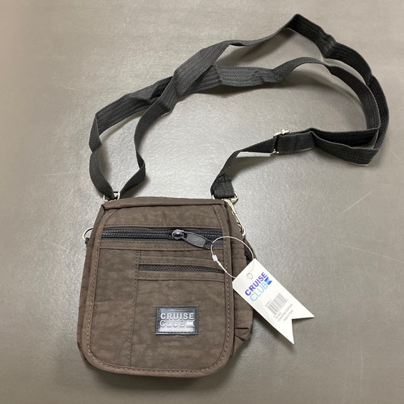 Cruise Club | Bags | Nwt Cruise Club Convertible Sports Bag | Poshmark